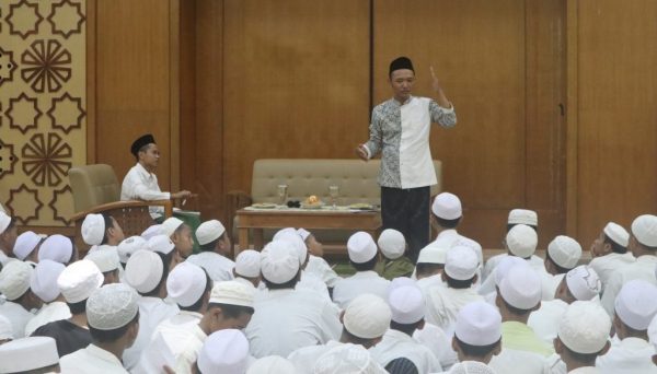 Memahami Arti Murabbi, Muallim, Muaddib, Mudarris, Mursyid dan Muzakki ...